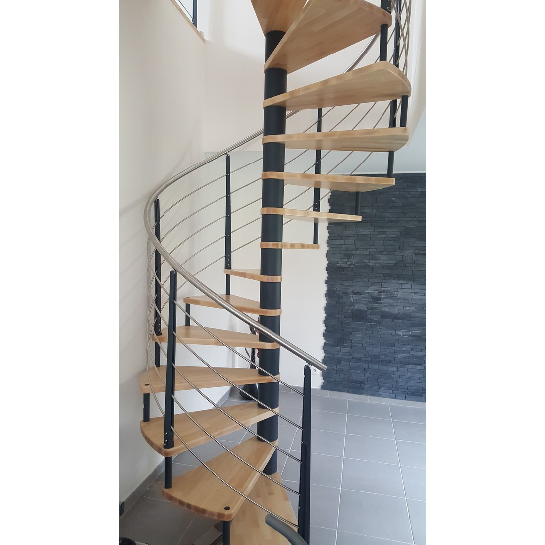 Escalier en colimaçon FLO 170 - Escaliers hélicoïdaux : Échelle Canada